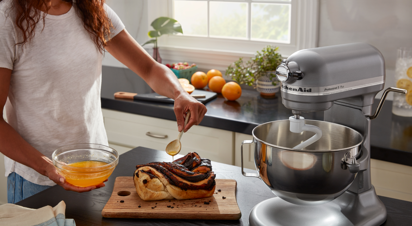 17 Types of Sugar for Baking: A Full Guide | KitchenAid