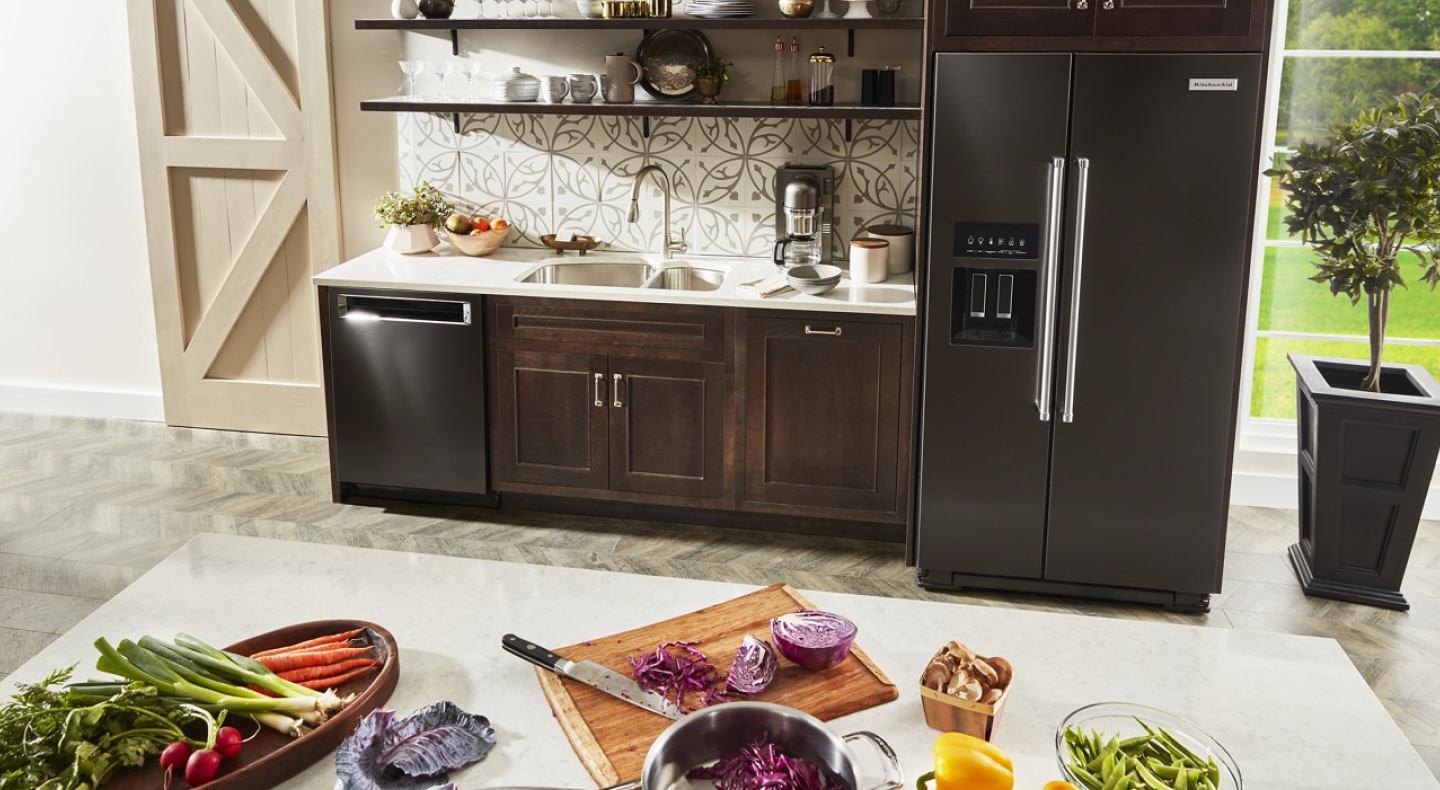 How to Keep Lettuce Fresh: Tips for Storing Lettuce | KitchenAid