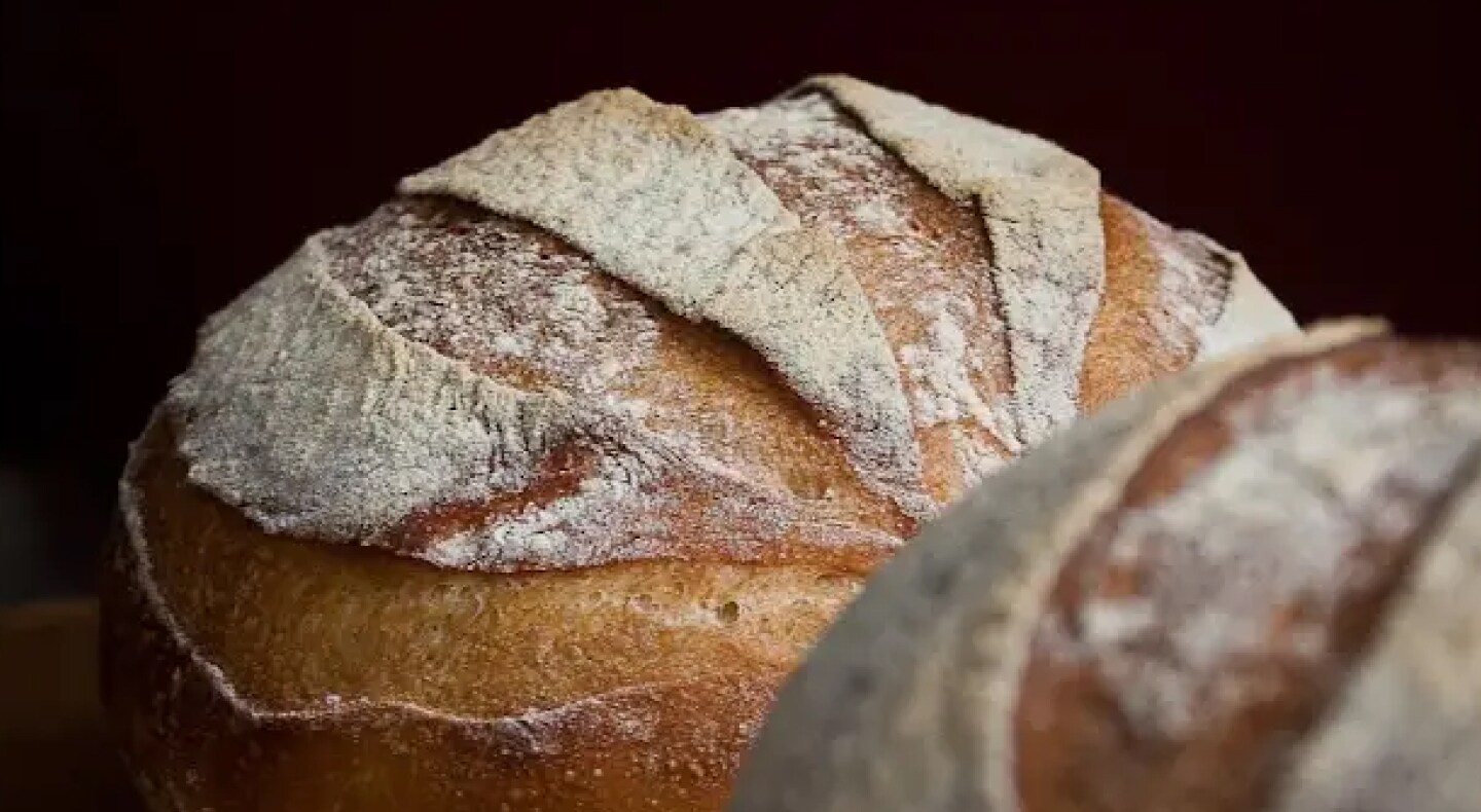 How to Score Bread: Patterns and Tips | KitchenAid
