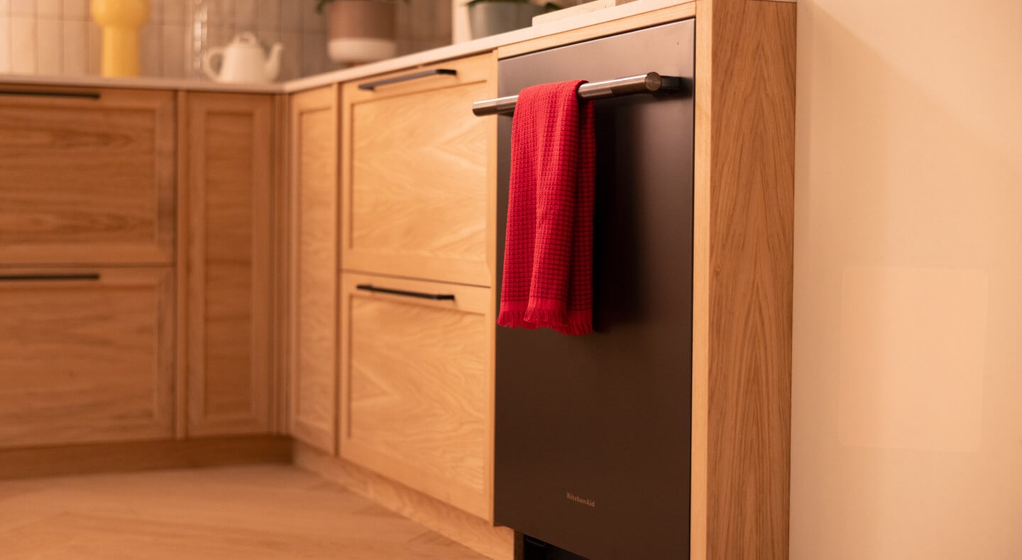 Dishwasher Rinse Aid: What It Is and How to Use It | KitchenAid