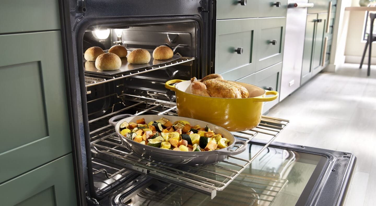Bake vs. Broil vs. Roast: What’s the Difference? | KitchenAid