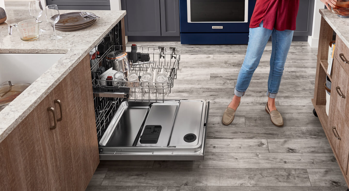 How to Use Dishwasher Pods: A 4-Step Guide | KitchenAid