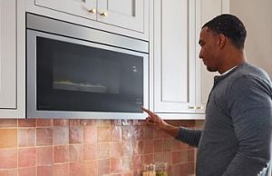 How to Steam Broccoli in the Microwave | KitchenAid
