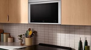 8 Ideas for Where to Put a Microwave in a Kitchen | KitchenAid