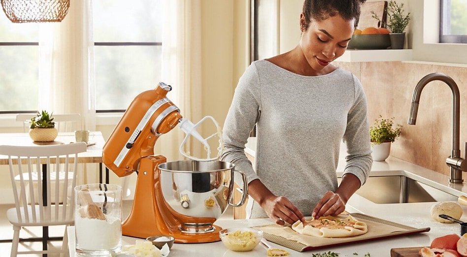 Bowl Lift Vs Tilt Head Mixer Whats The Difference Kitchenaid