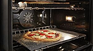 how to cook a pizza in a convection microwave